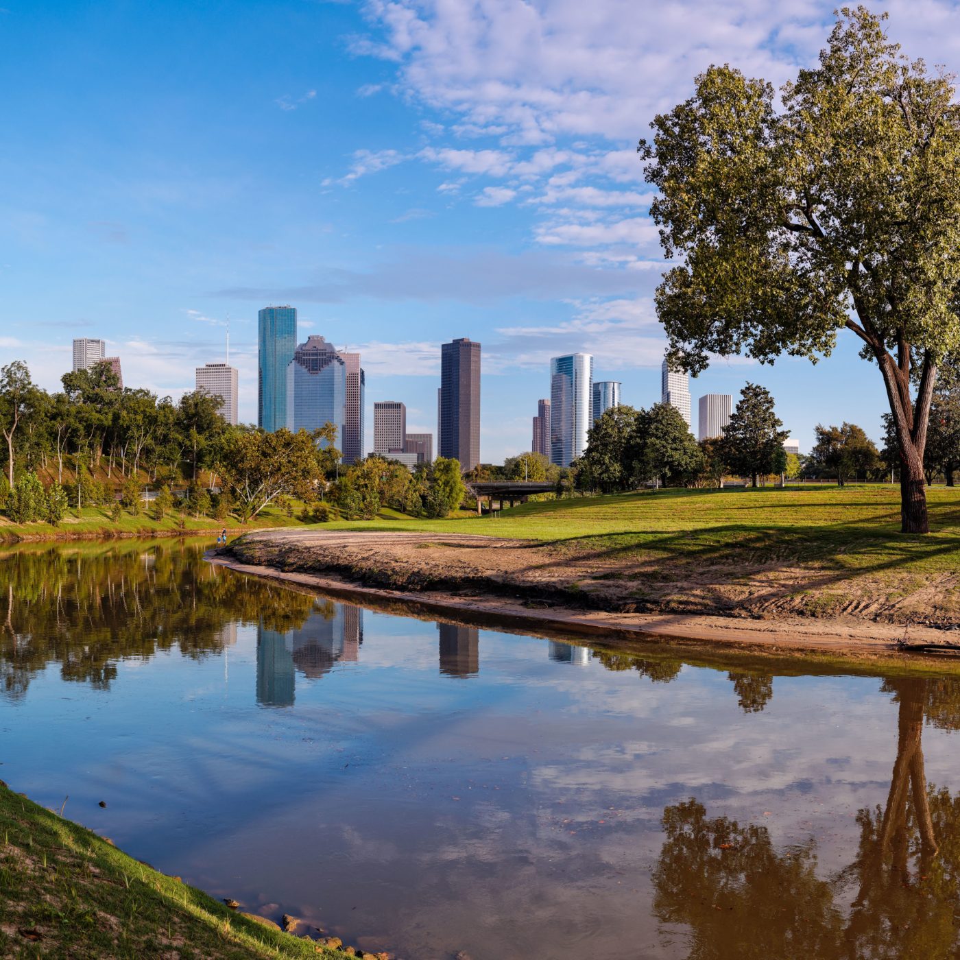 Kayaking on Buffalo Bayou in Houston | Buffalo Bayou Kayak Tours